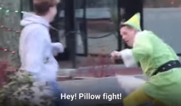 Dude Dresses Up As Elf And Challenges People To Pillow Fights In The ...