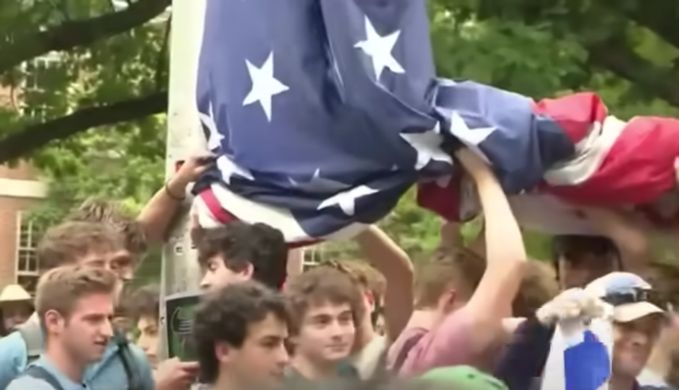 Fraternity brothers who held up the American flag rewarded – Chicks On ...