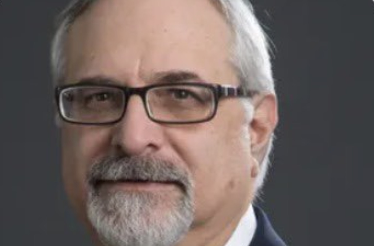 Breaking: Democrat Leader Caught Stealing Trump Signs Out Of Yards ...